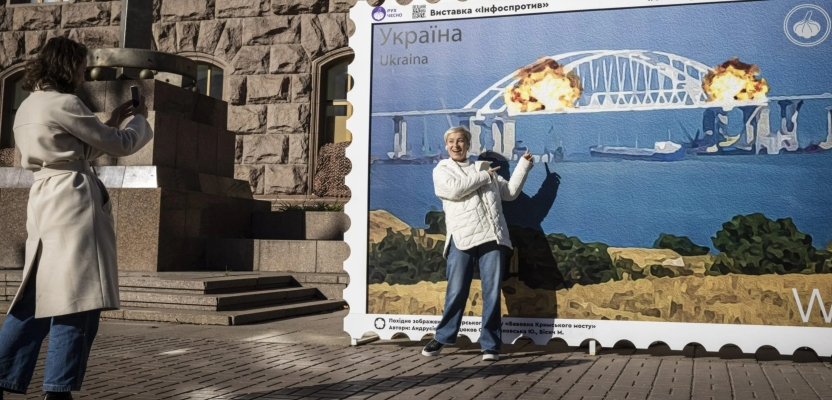 The Kerch Bridge Stamp – An ad campaign for resistance?